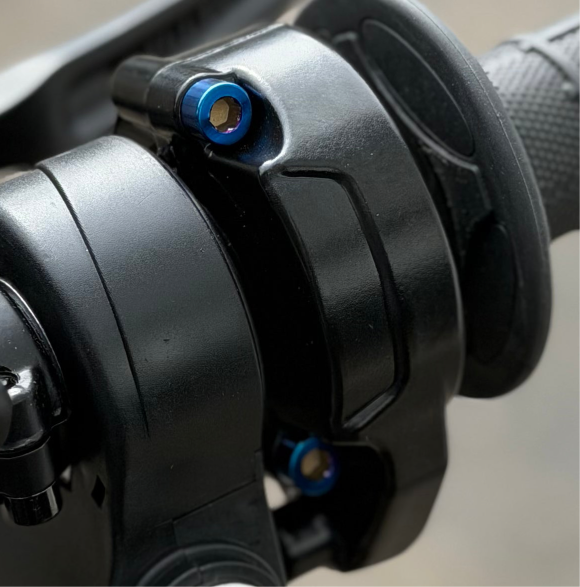 Titanium Bolts for Surron Throttle – YX Mods